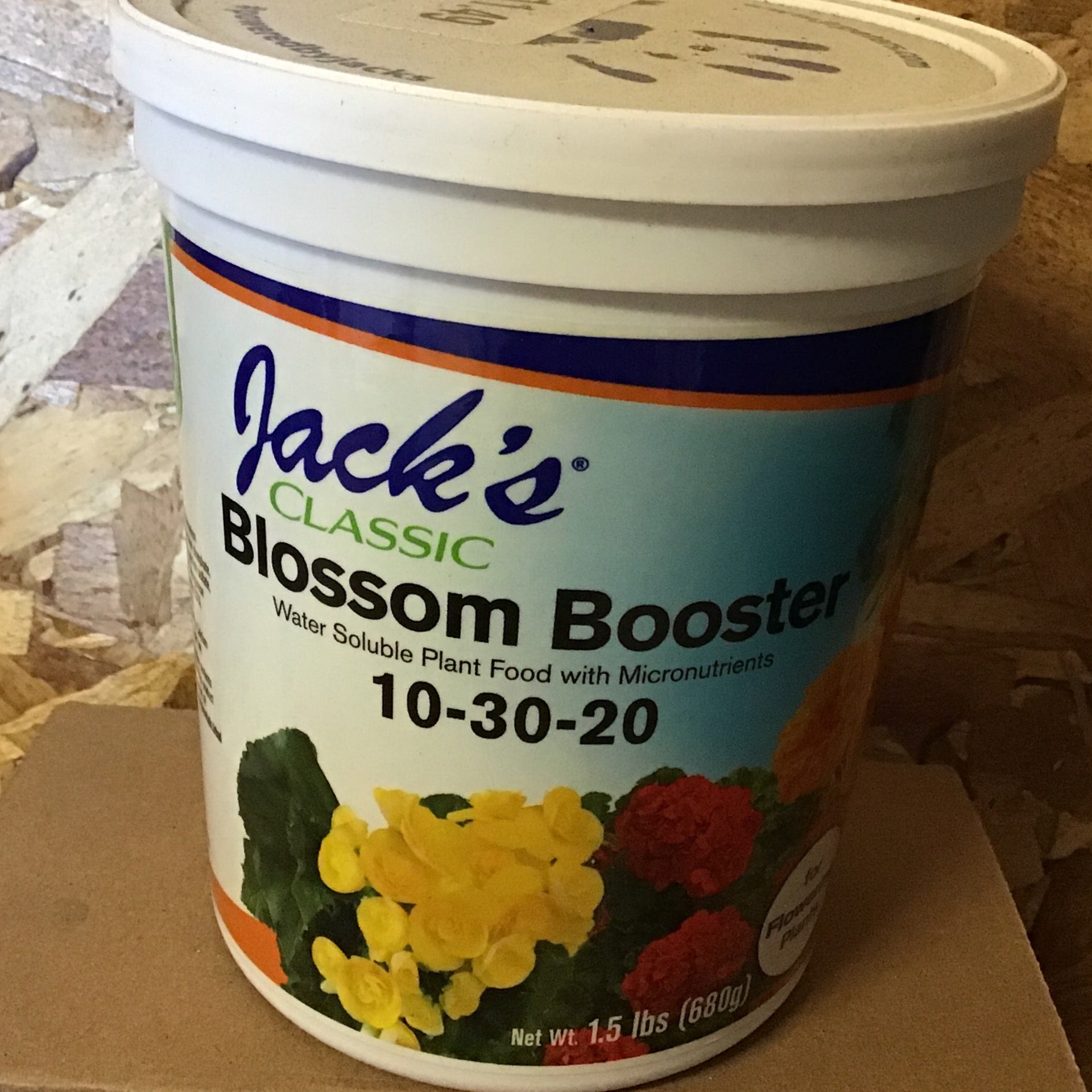 Jacks Classic Blossom Booster Fertilizer 1.5# | Pratt Family Greenhouse